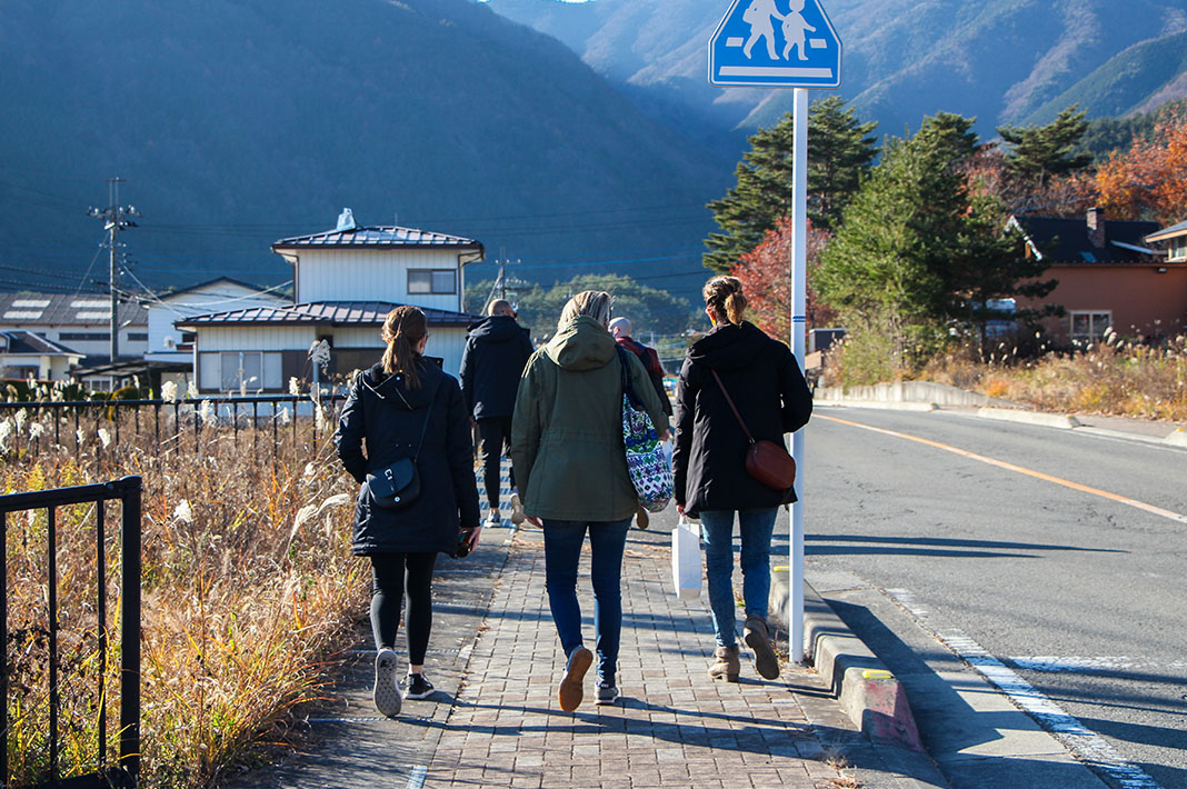 Tenku no torii - Kawaguchiko's Torii in the Sky - Japan Journeys