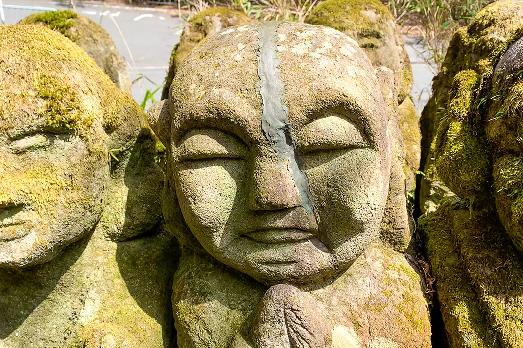 Otagi Nenbutsuji and its 1,200 unique stone statues - Japan Journeys